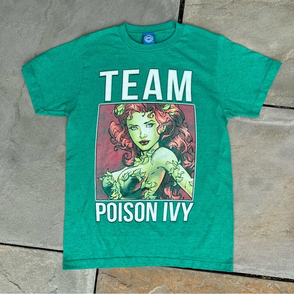 DC Comics | Shirts | Poison Ivy Dc Comics Green Heather Tshirt | Poshmark